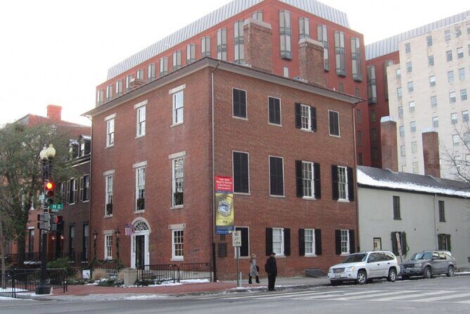 Self-Guided Scavenger Hunt: The Ghost Hunt of Washington D.C. - Practical Aspects & Value