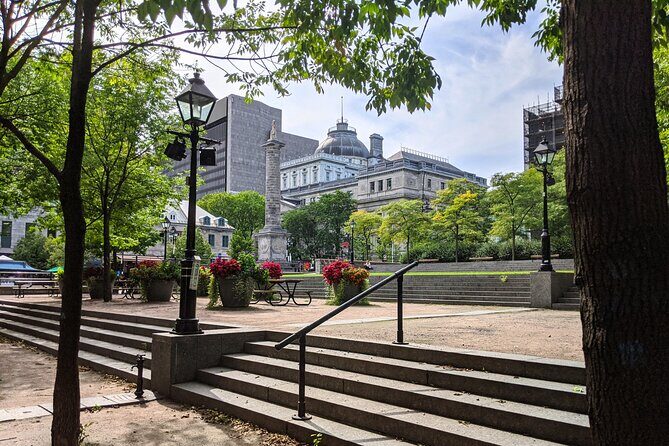 Semi-Private Old Montréal Walking Tour by Guidatour - What the Guides Bring to the Table