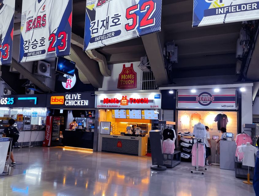 Seoul: Jamsil Baseball Stadium Game Ticket with Dinner&Beer - For Whom Is This Tour Best?