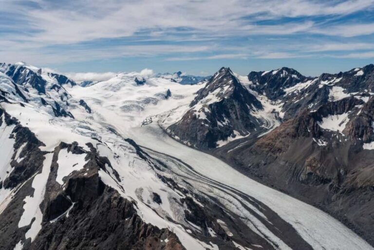 Shackleton Glacier Whiskey Endurance Flight - 50mins - Why This Tour Works Well
