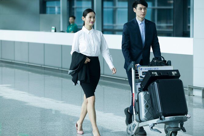 Shanghai Airport Elite VIP Express Service for International Flight - The Transport Component: Comfort and Convenience