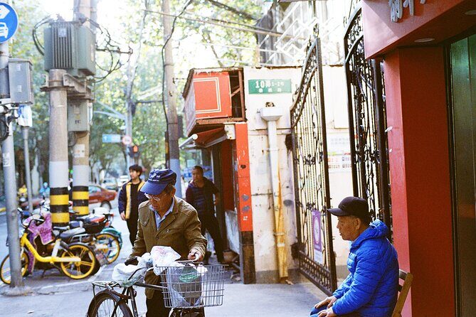 Shanghai French Concession Walking Tour-Tip Based - Discovering the French Concession: A Walk Through History and Style