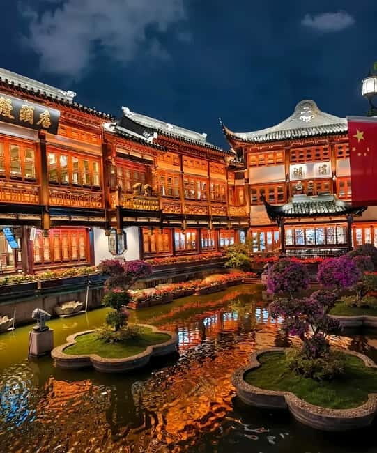 Shanghai: Jing'an Temple, Yu Garden, and Bazaar Private Tour - Yu Garden: A Classical Chinese Escape