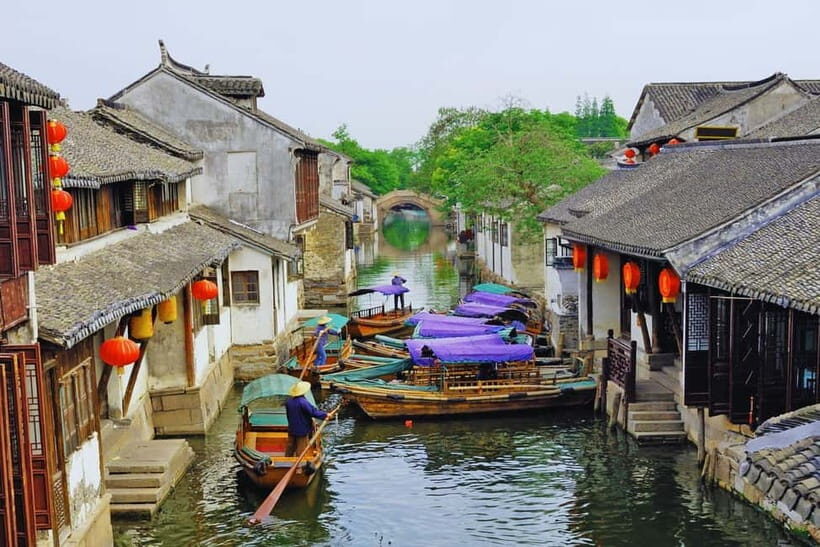 ShanghaiOld Town, Yu Garden, Zhujiajiao Water Town Bus Tour - Exploring the Itinerary: From Old Town to Water Town and the Bund