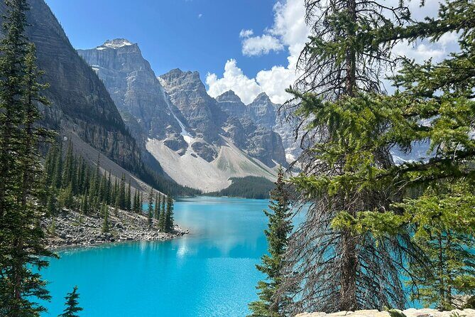 Shared Tour from Calgary to Moraine, Lake Louise and Emerald Lake - Why This Tour Works Well