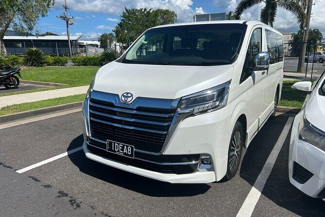 Shared Transfer Between Cairns and Port Douglas - The Small Group Advantage & Practical Details