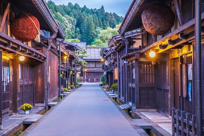 Shirakawago and Takayama Bus Tour from Nagoya - Practical Considerations