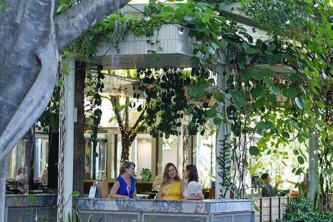 Shopping tours in Brisbane with a personal stylist - What’s Included and What’s Not