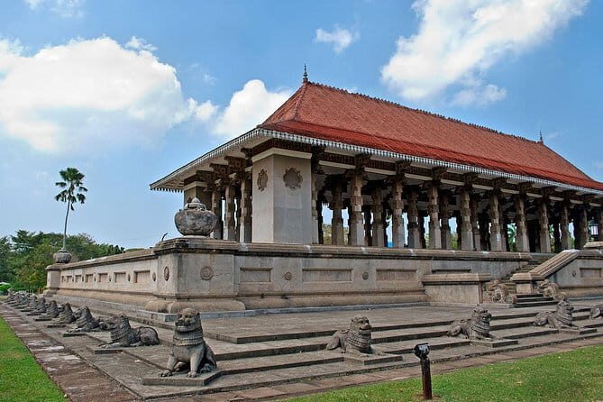 Shore Excursion Colombo Port To Colombo City Tour for 4 to 6 People - Who This Tour Suits Best