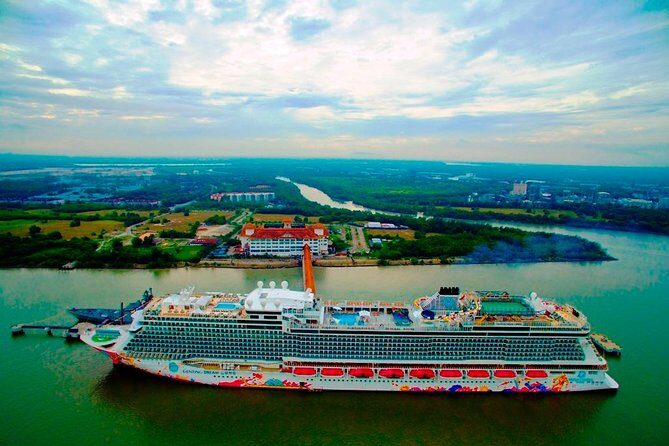 Shore Excursion : Kuala Lumpur Famous Landmarks from Port Klang - Batu Caves: A Colorful Limestone Marvel