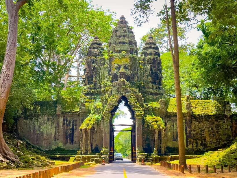 Siem Reap: Angkor Wat, Bayon & Ta Prohm Guided Tour - The Itinerary in Detail