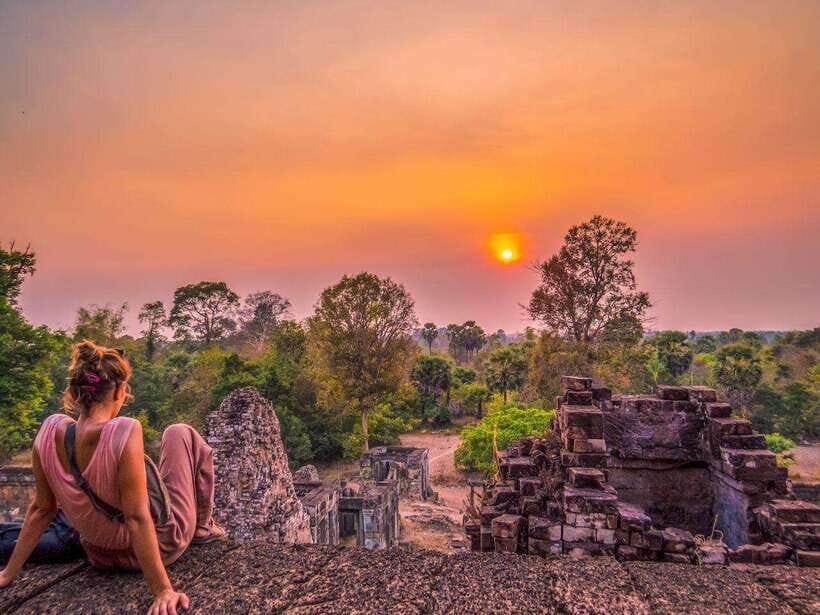 Siem Reap: Angkor Wat: Small-Group with Sunset Tour - A Deep Dive Into the Experience: What to Expect from This Tour