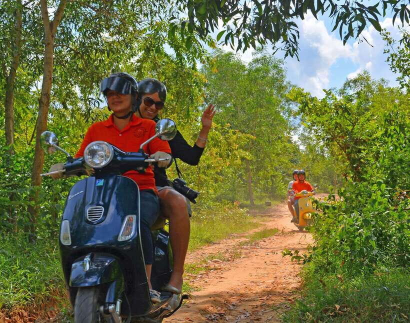 Siem Reap: Countryside Tour on a Vespa - Who is this tour best suited for?