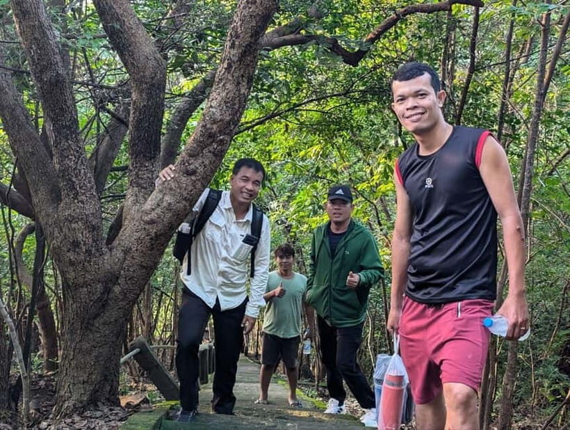 Siem Reap: Hidden Jungle Temples & Picnic Small Group Tour - The Itinerary: From Siem Reap to the Jungle Ruins