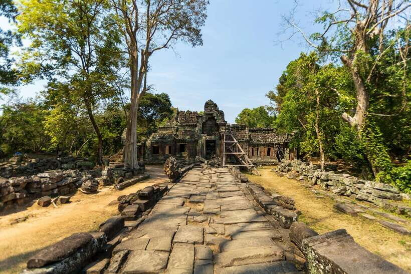Siem Reap: Private Taxi to Angkor Wat and Small Circuit - What Previous Travelers Say