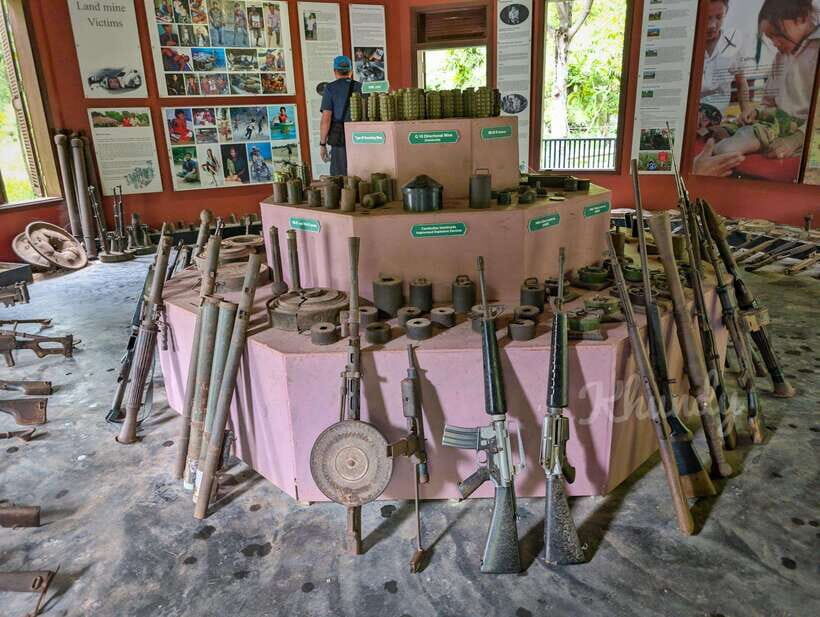 Siem Reap: War Museum included Ticket & Free Round trip - Who Should Book This Tour?