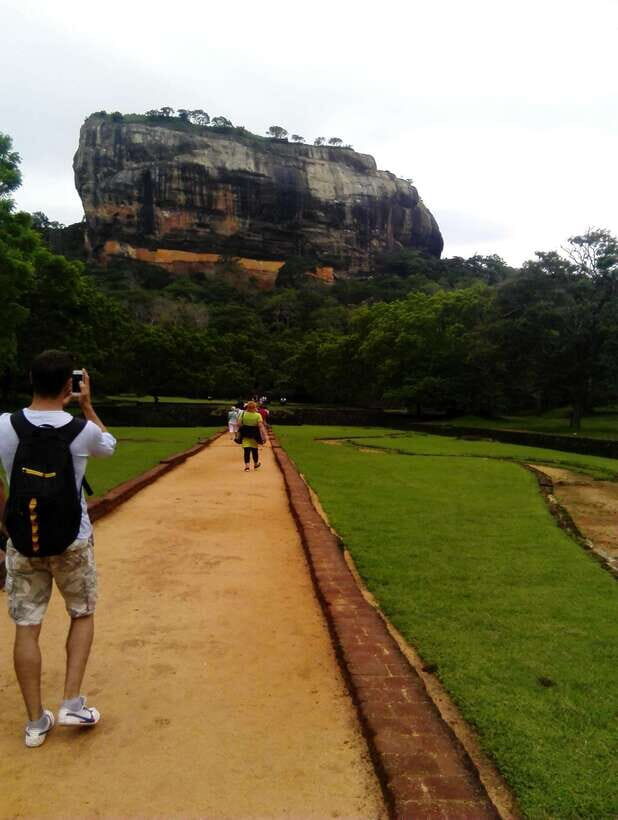Sigiriya: 2-Day Guided Tour with Dambulla Caves Visit - Day 1: From Arrival to Sacred Caves