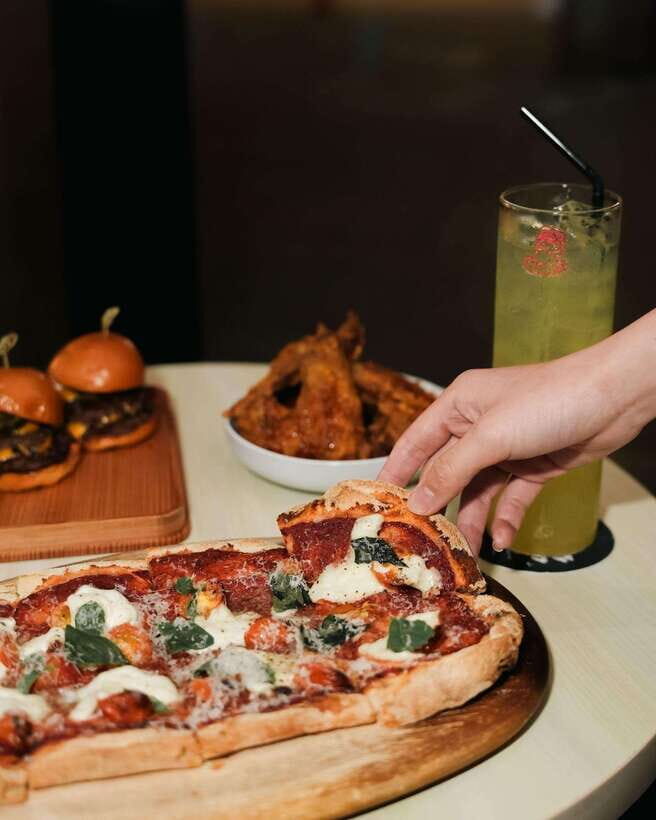 Singapore: RedTail Bar by Zouk Dining Packages - What to Expect from Your Visit
