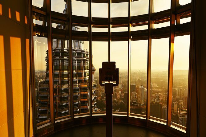 Skip the Line: Petronas Twin Towers Ticket With Free Hotel Delivery - What the Reviews Say