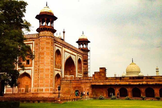 Skip The Line Private Taj Mahal & Agra Fort Day Tour By Car - Logistics and Practical Details