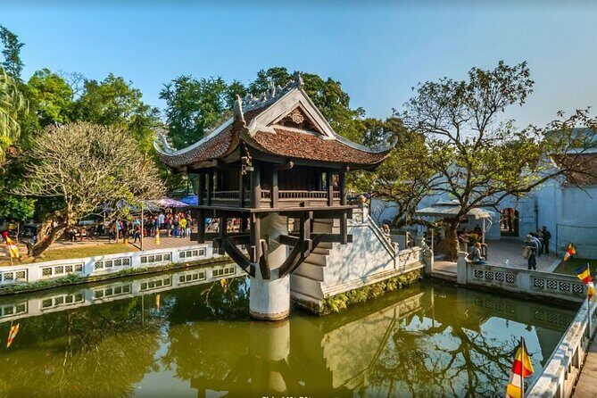 Small Group Half-day Hanoi City Tour with Train Street Visit (4h) - Stop 2: Ho Chi Minh Mausoleum