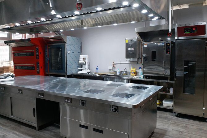 Small Group Local Market Walking Tour and Chinese Cooking Class in Hong Kong - From Market to Kitchen: The Cooking Experience