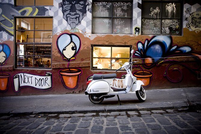 Small-Group Melbourne Sightseeing Tour with Beach Boxes - FAQs