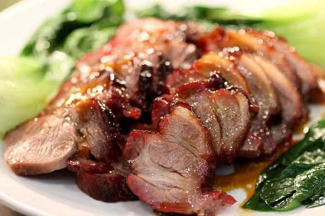 Small-Group Tour: The best bites of Hong Kong Island - Exploring Wanchai’s Wet Market: A Slice of Daily Life