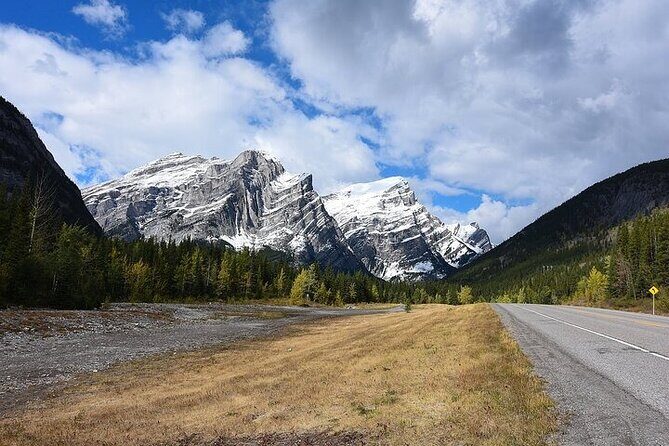 Smartphone Audio Driving Tour between Lake Louise and Calgary - The Itinerary in Detail