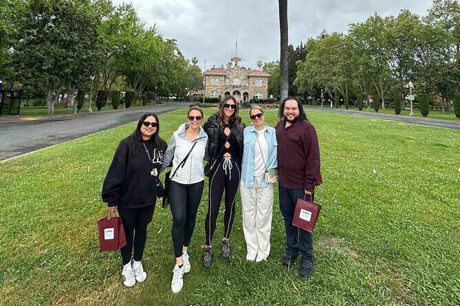 Snob Free Sonoma Plaza Walking Experience - Exploring Historic Buildings and Hidden Gems