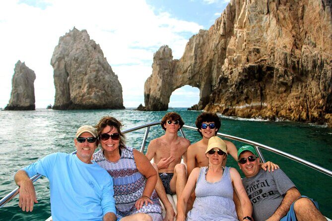 Snorkeling and whale watching Tour in Cabo - Why This Tour Works for Different Travelers