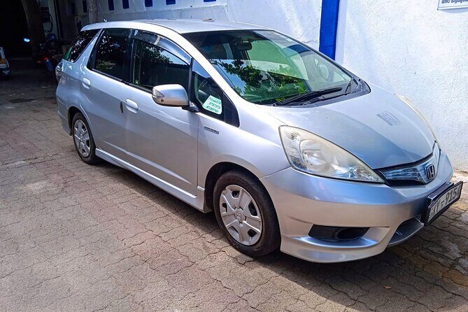 Sri Lanka Car Rental with Driver per Day | Car Van or MiniBus Rental with Driver - Why Consider This Service?