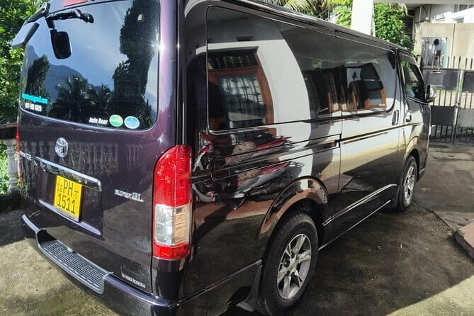 SriLanka Car Rental with Chauffeur per Day | Car/Van/Minibus - Detailed Breakdown of the Itinerary