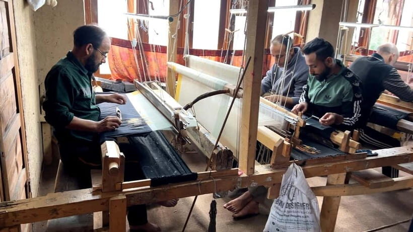 Srinagar: Cashmere Pashmina Craft Tour with Master Artisans - Practicalities and Logistics