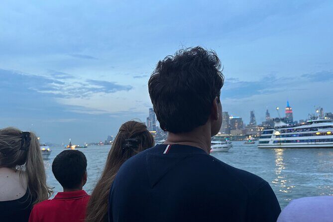 Statue of Liberty & Manhattan Skyline Cruise Near Times Square - What the Reviews Say (Based on the Data)
