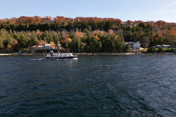 Strawberry Islands Scenic Boat Tour and Historic Cottage Row - Cruising Peninsula State Park and Eagle Bluff Lighthouse