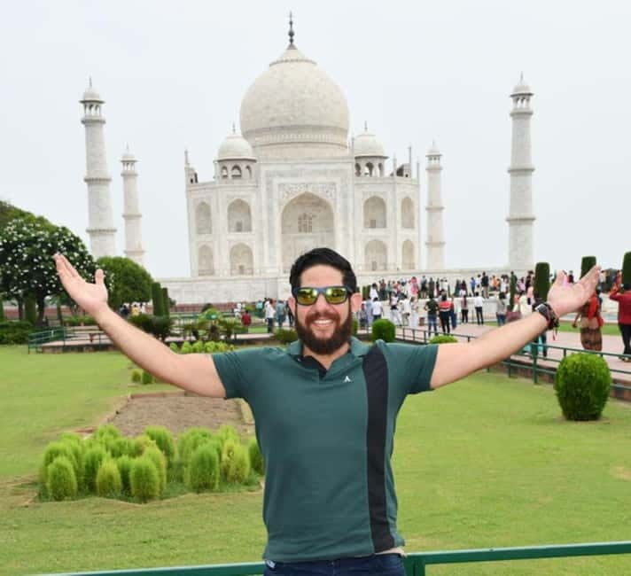 Sunrise Taj Mahal Tour from Delhi By Car- All Inclusive. - The Taj Mahal at Sunrise: A Truly Magical Experience
