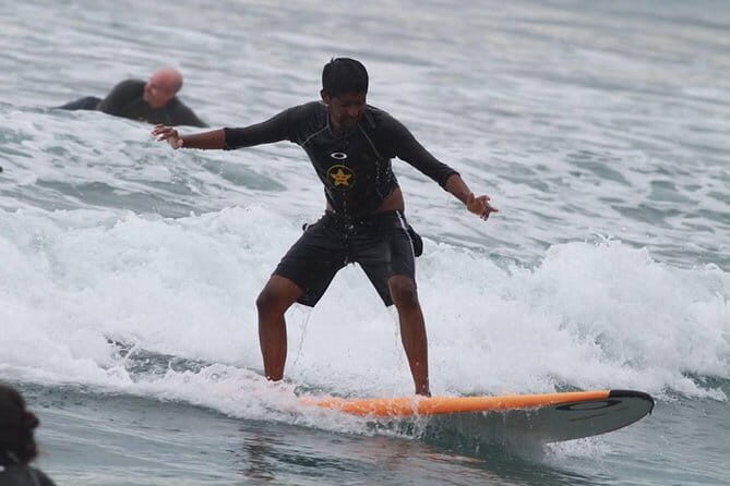 Surfing in Unawatuna - The Value of the Experience