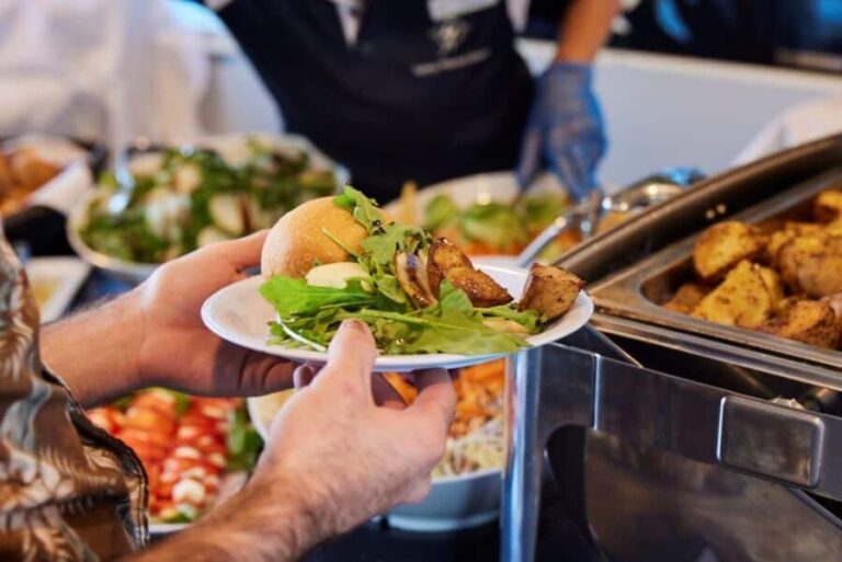 Sydney: Harbour Cruise with Buffet Lunch - The Sum Up