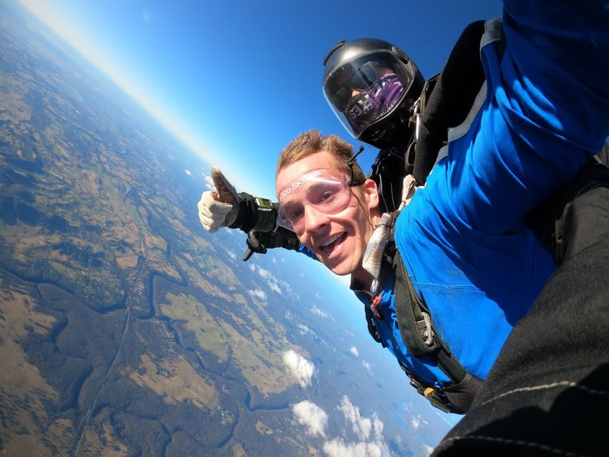 Sydney: Tandem Skydive with Optional Transfers - An In-Depth Look at the Sydney Tandem Skydive