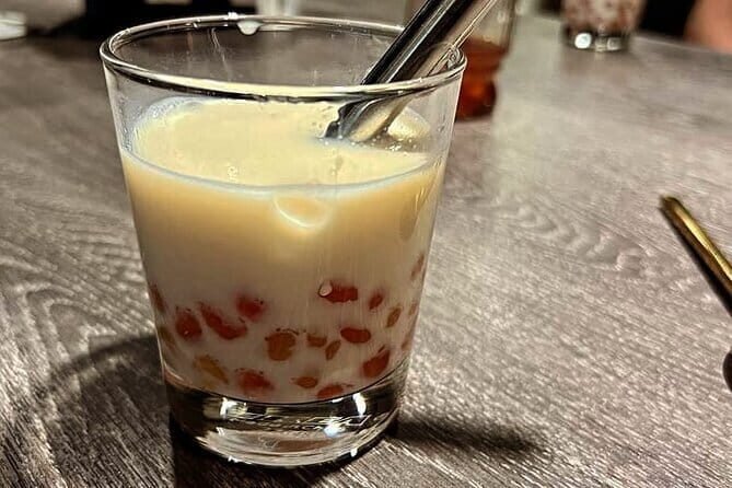 Taipei Fresh Market Tour and Colorful Bubble Tea Making - In-Depth Look at the Taipei Fresh Market Tour