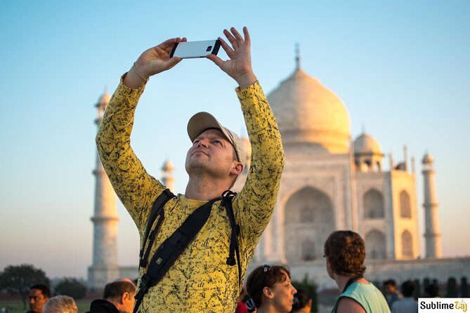 Taj Mahal And Agra Fort Private Day Tour with 5 Star Lunch - The Experience in Practice