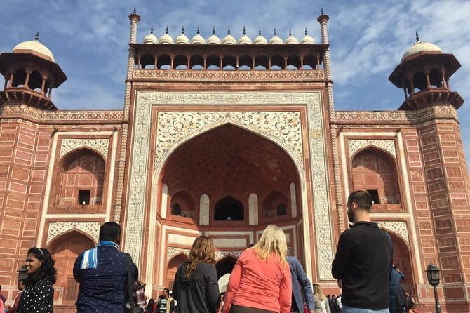 Taj Mahal Entrance Ticket - The Itinerary: A Closer Look