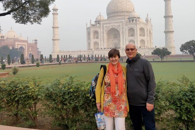 Taj Mahal Private Guided Tour from Delhi with Entrance - Why This Tour Offers Good Value