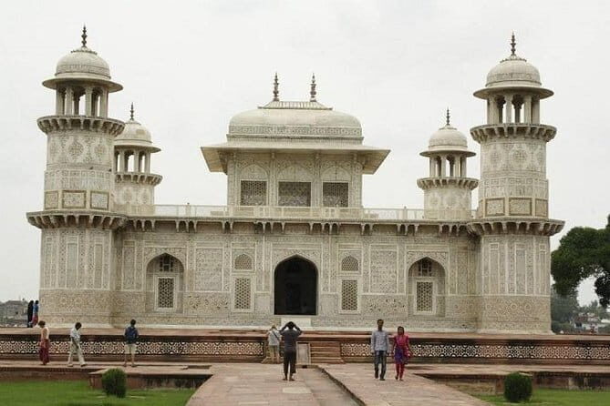 Taj Mahal Tour All Inclusive Private Tour from Delhi - What Makes This Tour Stand Out