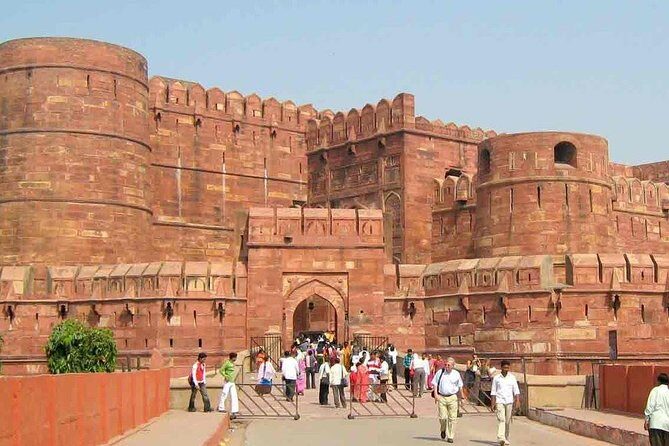 Taj Mahal Tour From Delhi By Private Car - The Experience in Detail