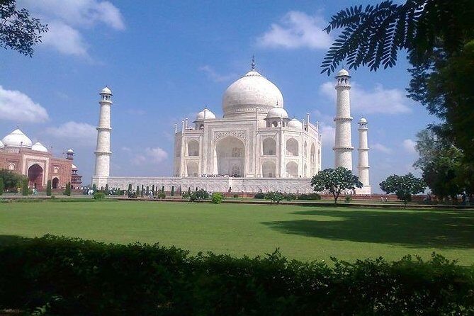 Taj Mahal Tour Visit Agra and Fatehpur Sikri - FAQ