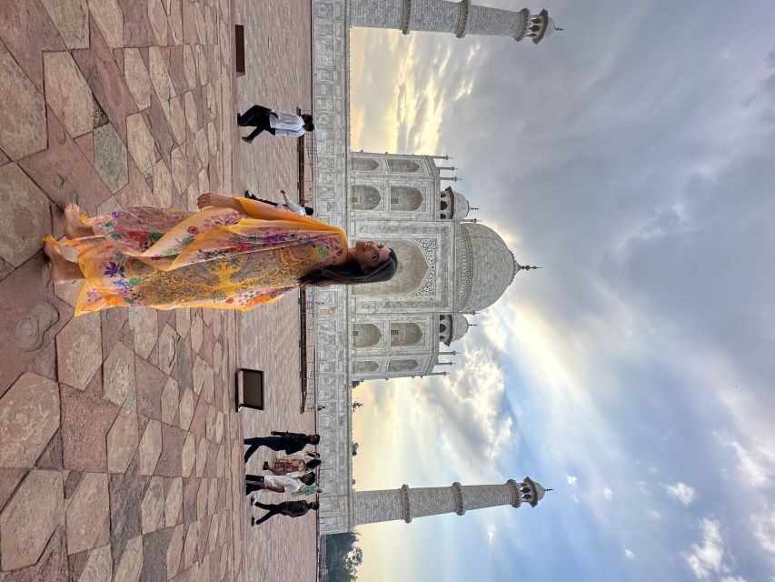 Taj Mahal Trip From New Delhi best pic tour - Key Points