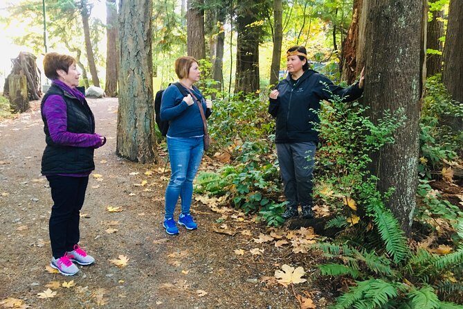 Talking Trees: Stanley Park Indigenous Walking Tour Led by a First Nations Guide - The Itinerary in Detail