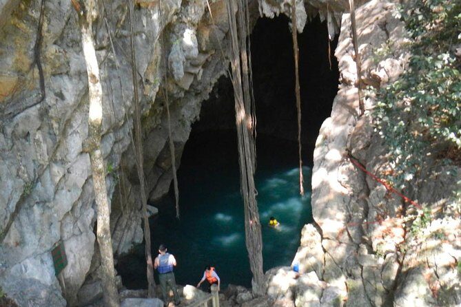 Tamul Waterfall Tour (Canoe ride) - Navigating the Canyons of Tampaón River